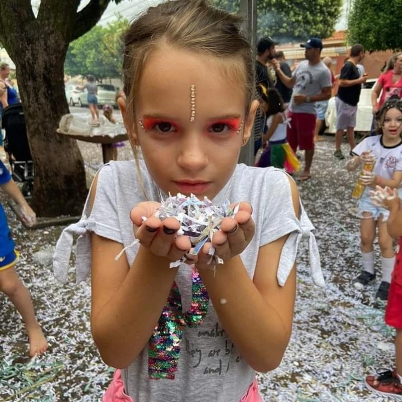 Alice Garcia Pelissari comemora seus 9 anos ao lado de familiares e ...